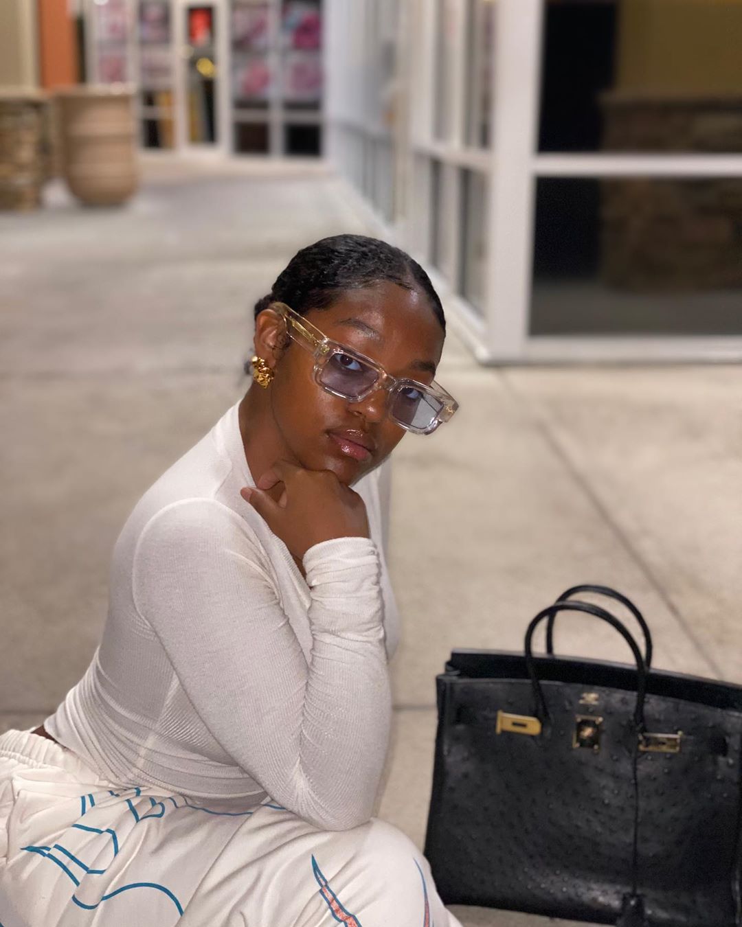 R. Kelly's Ex-Girlfriend Azriel Clary Flexes With Birkin On IG After ...